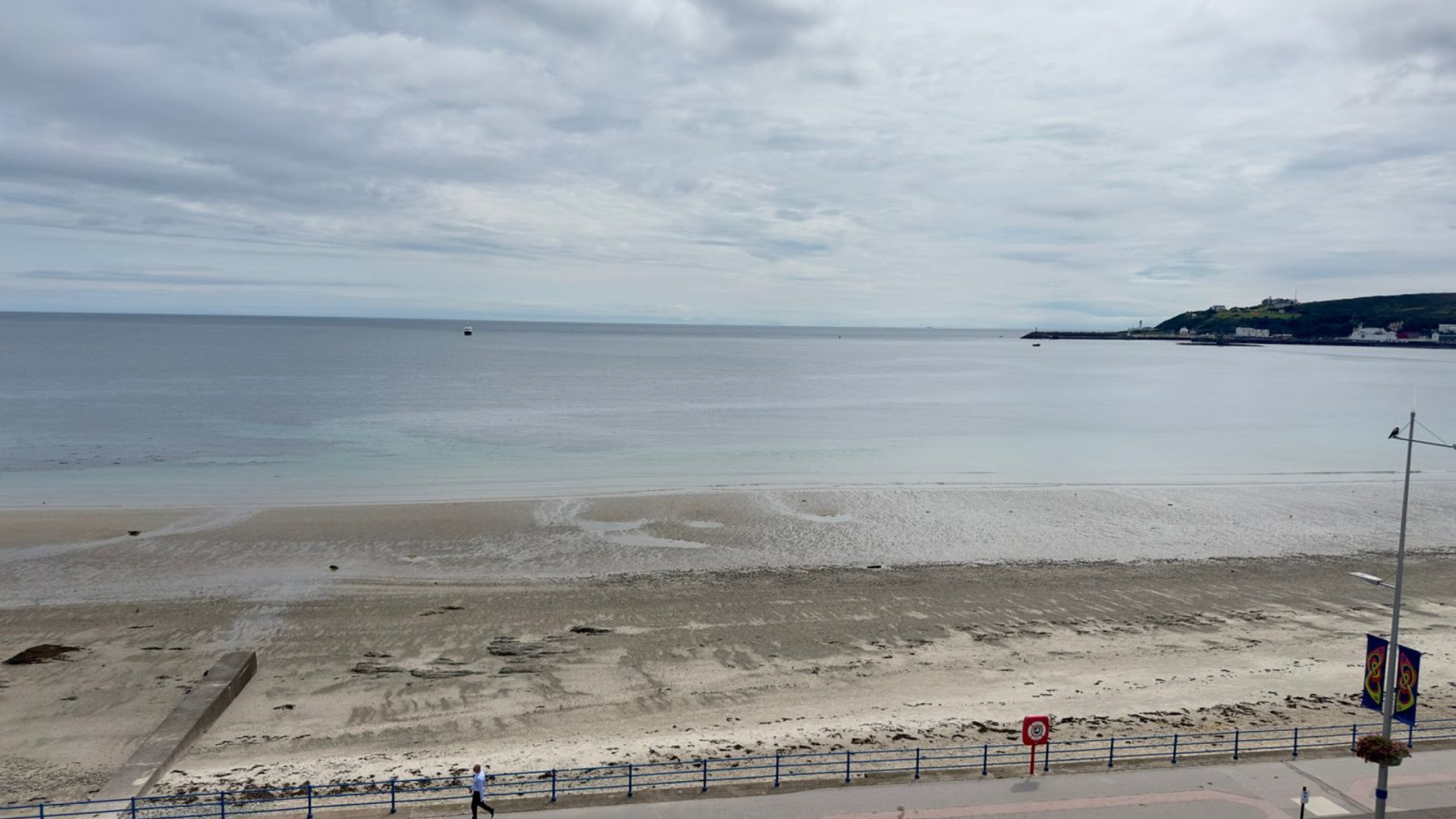 Cowley Groves - Apt. 8 Beresford House, 11-12 Palace Terrace, Queens Promenade, Douglas, IM2 4NE